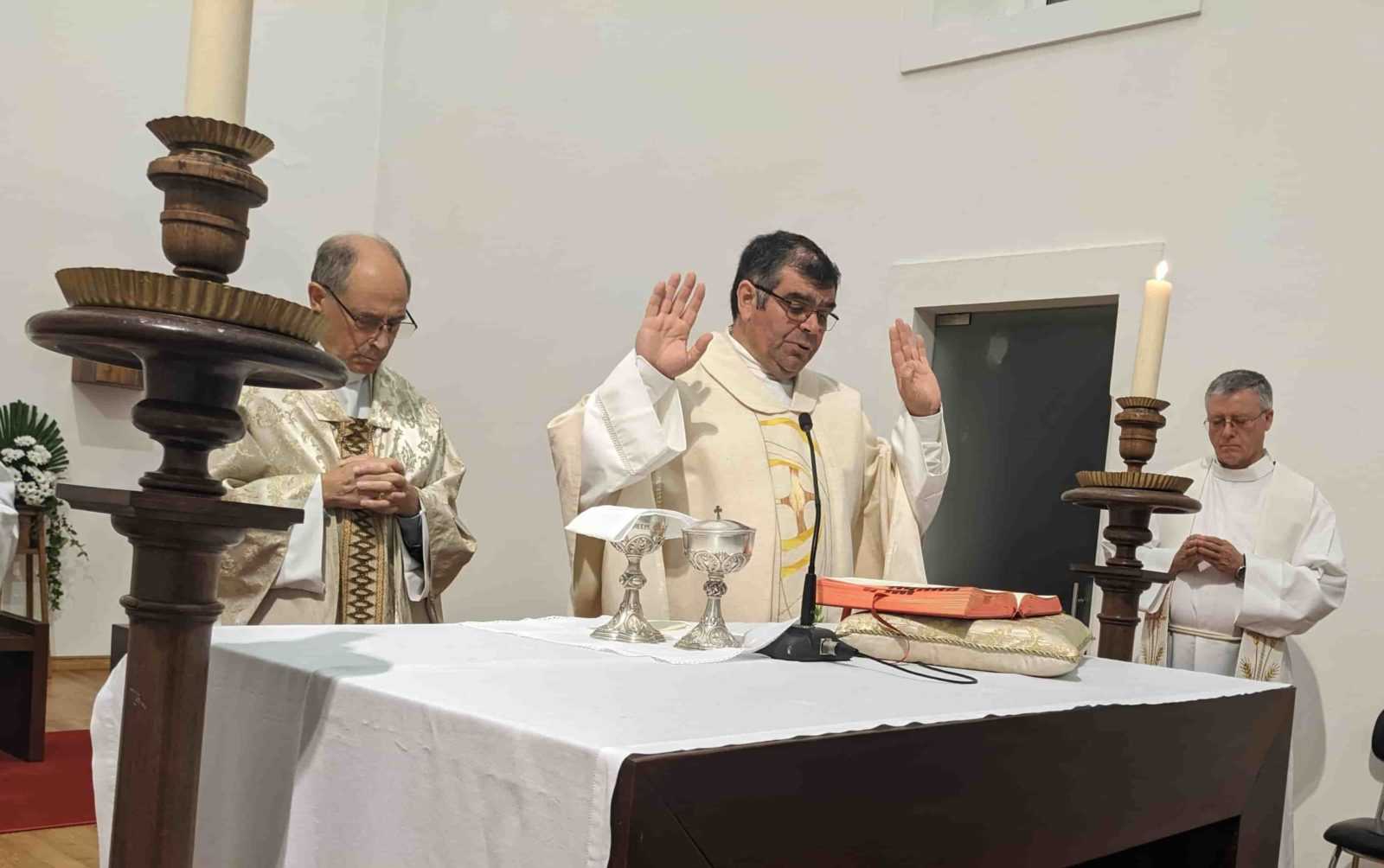 Padre Carlos Almeida celebra 25 anos de sacerdócio | Jornal de Proença